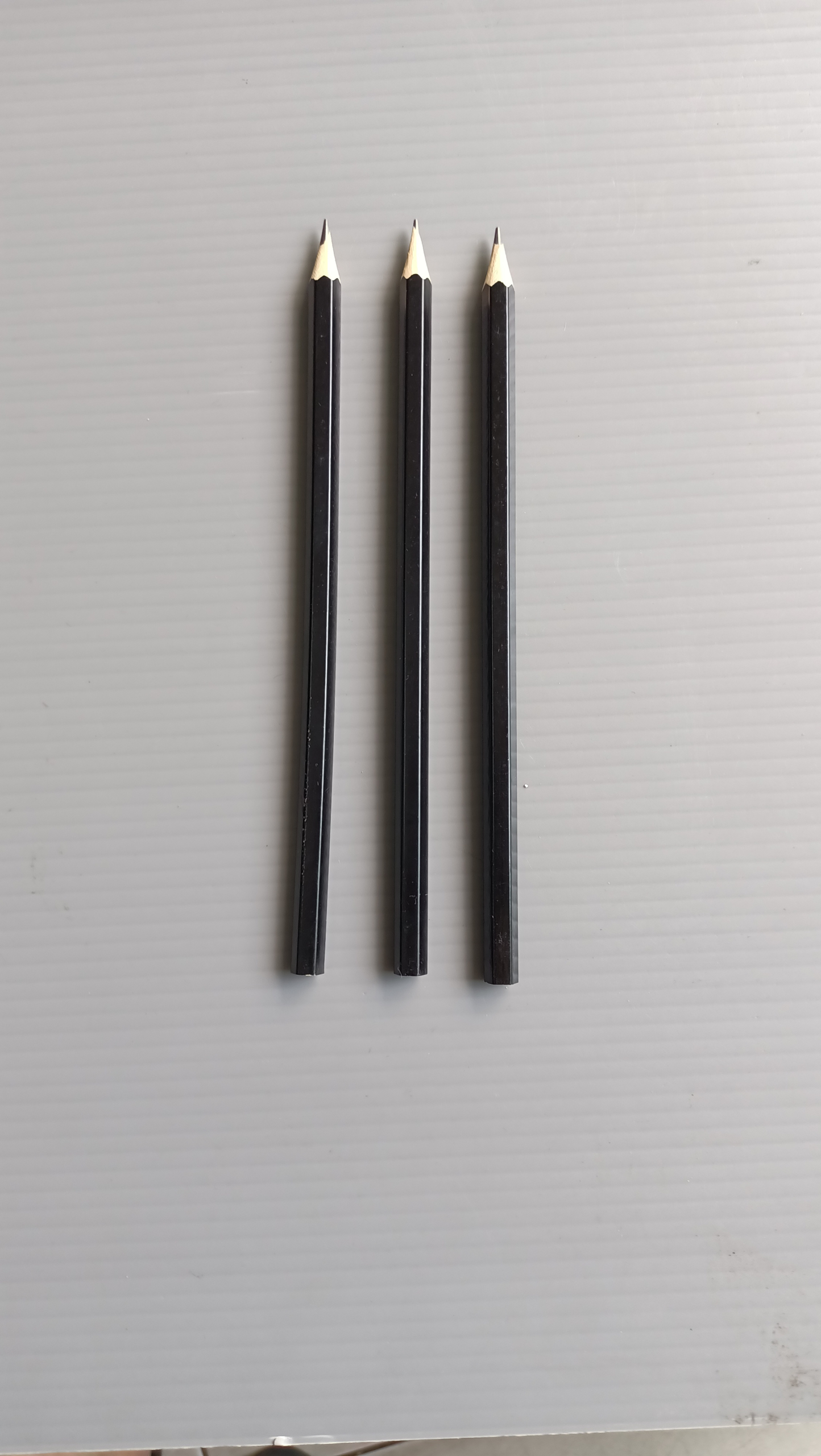 Pensil Hotel Segitiga Hitam - Supplier Hotel