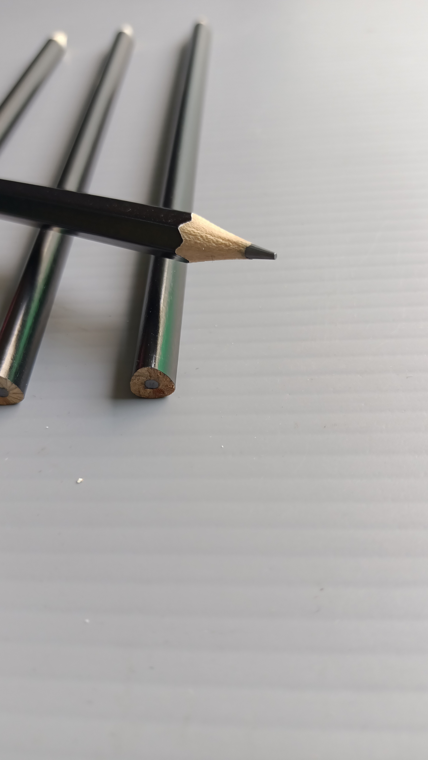 Pensil Hotel Segitiga Hitam - Supplier Hotel