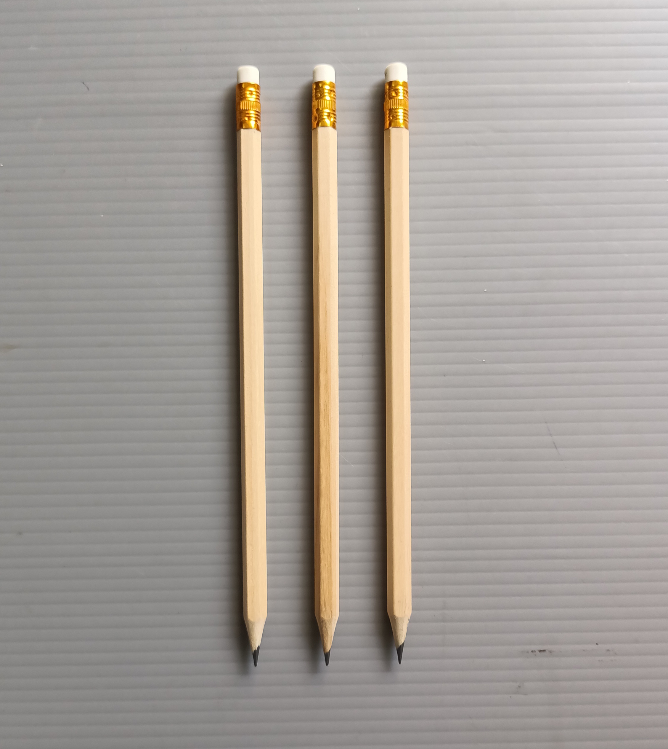 PENSIL HOTEL SEGIENAM KAYU PENGHAPUS - Supplier Hotel