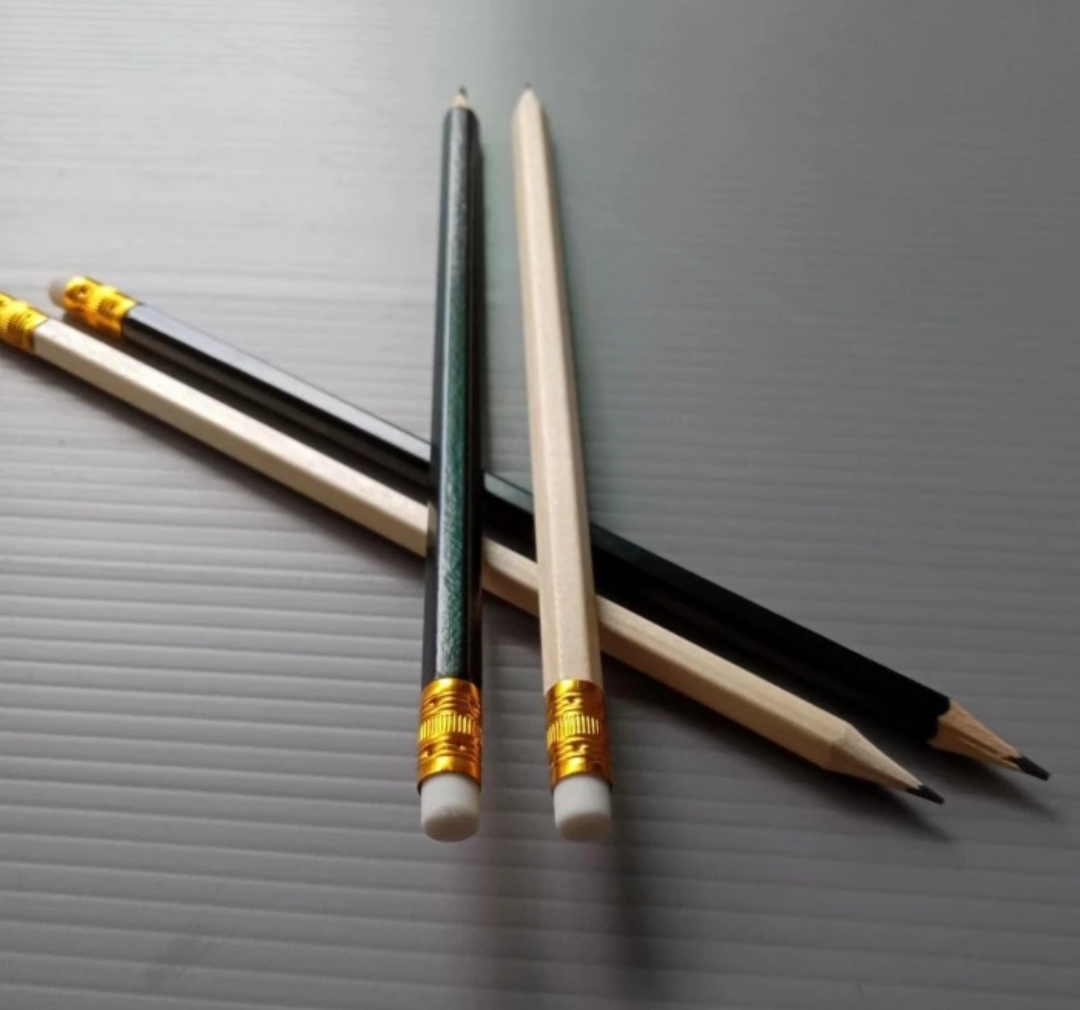 PENSIL HOTEL SEGIENAM KAYU PENGHAPUS - Supplier Hotel